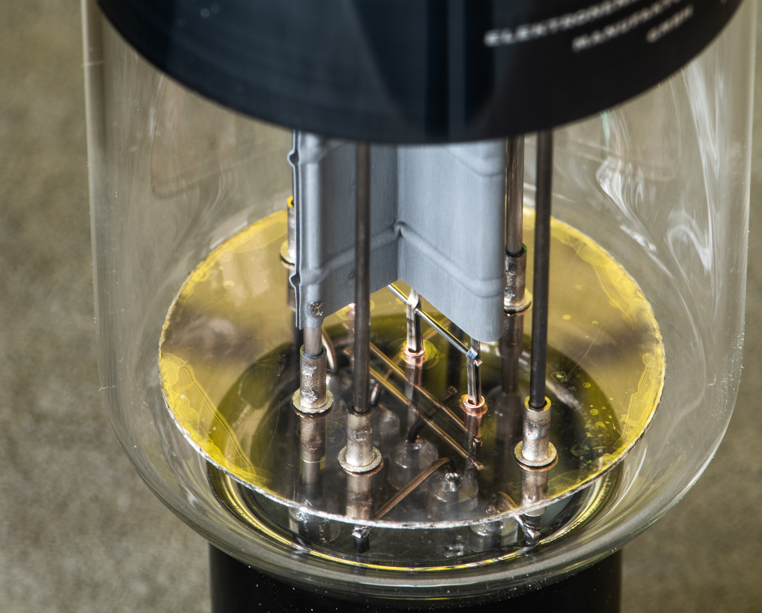 VinylSavor: The ELROG ER5U4G Rectifier Tube