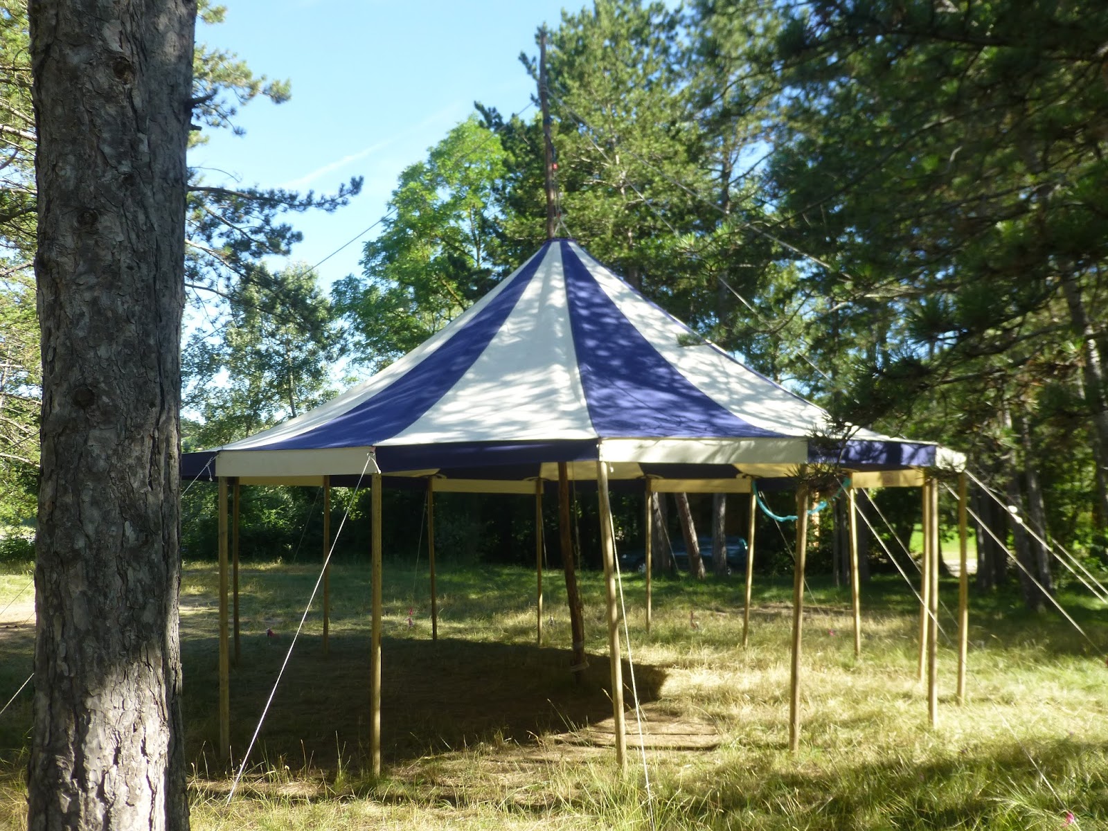 LES TOILES DU BERGER ...: Petit chapiteau