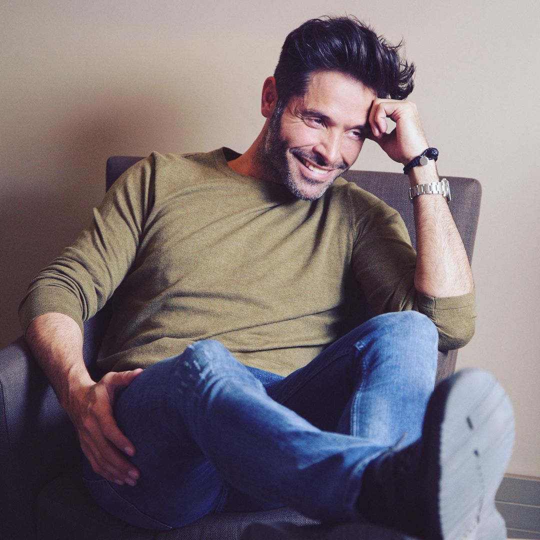 El rincón de Serchtiki: Roel publica su nuevo álbum “Ambivalencia”