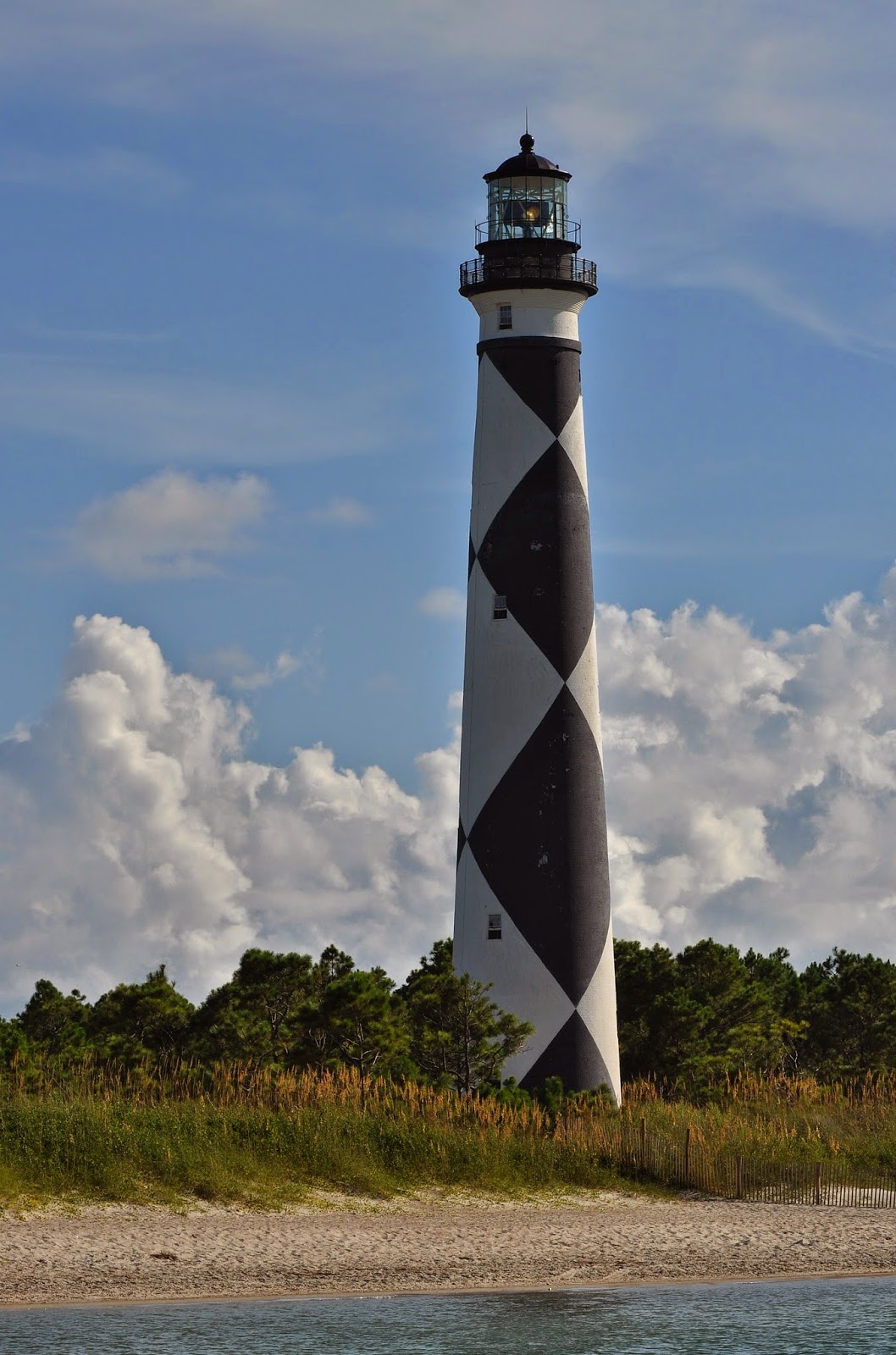 WC-LIGHTHOUSES: CAPE LOOKOUT LIGHTHOUSE-CAPE LOOKOUT, NORTH CAROLINA