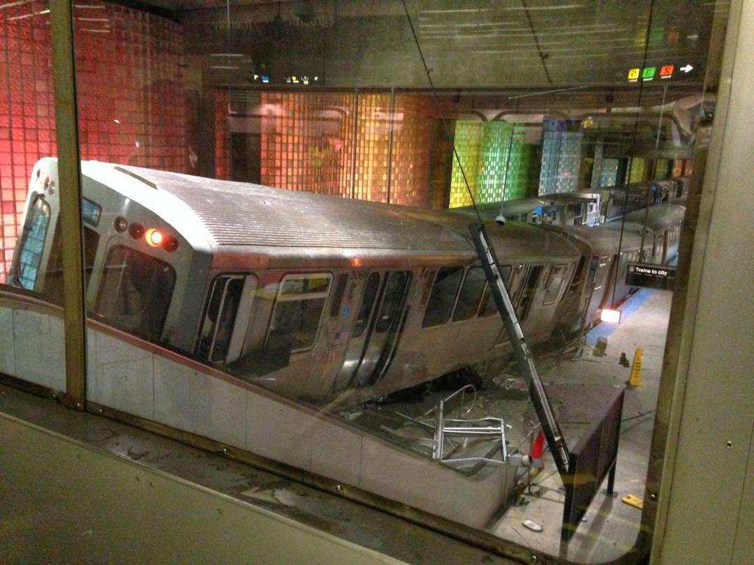 Just A Car Guy: Newsflash: subway at O'Hare jumped onto the platform ...