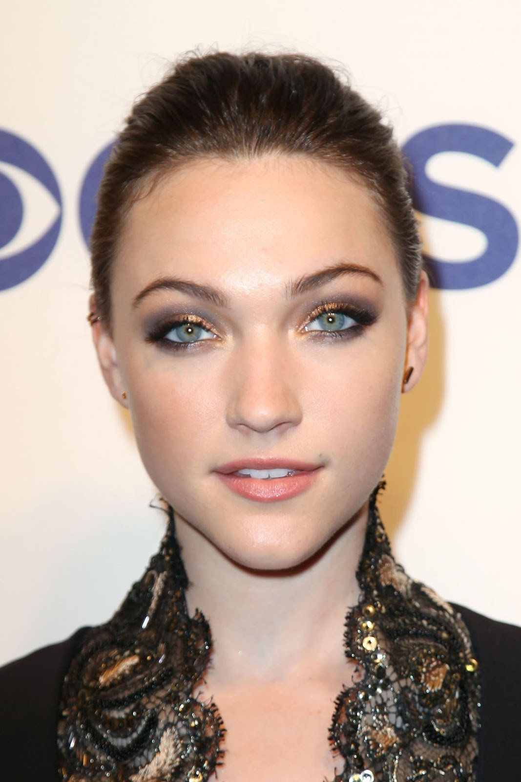 Starlet Arcade: Sexy Violett Beane