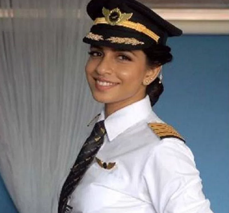 Welcome to Olamama's blog!!!: Meet the youngest woman to ever captain a ...