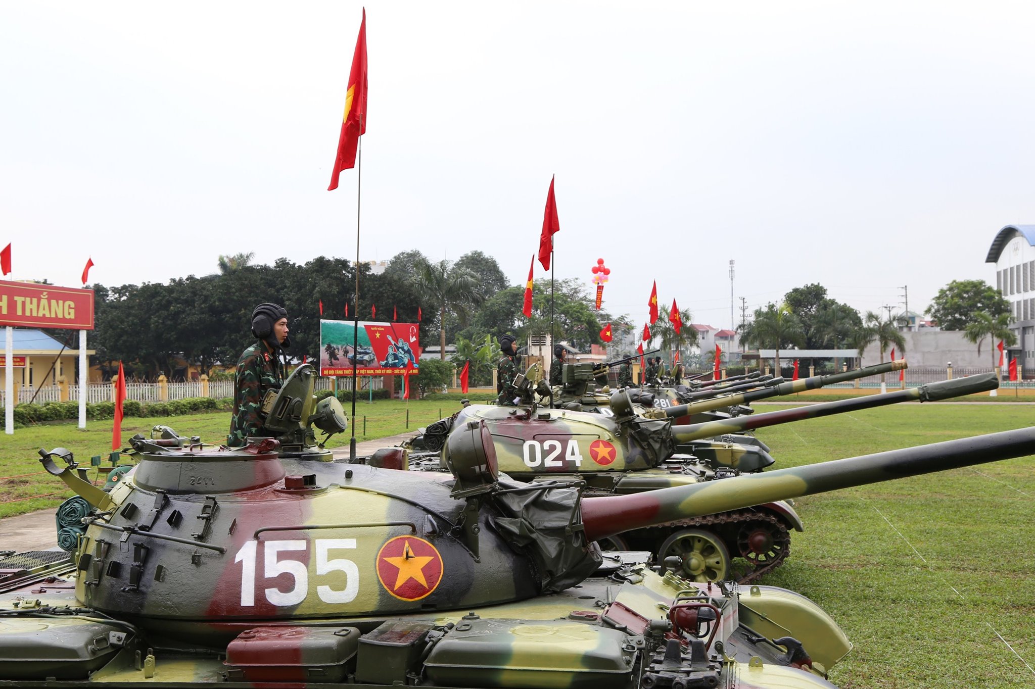DEFENSE STUDIES: The Rare and Legendary Version of the T-54 tank of the VPA