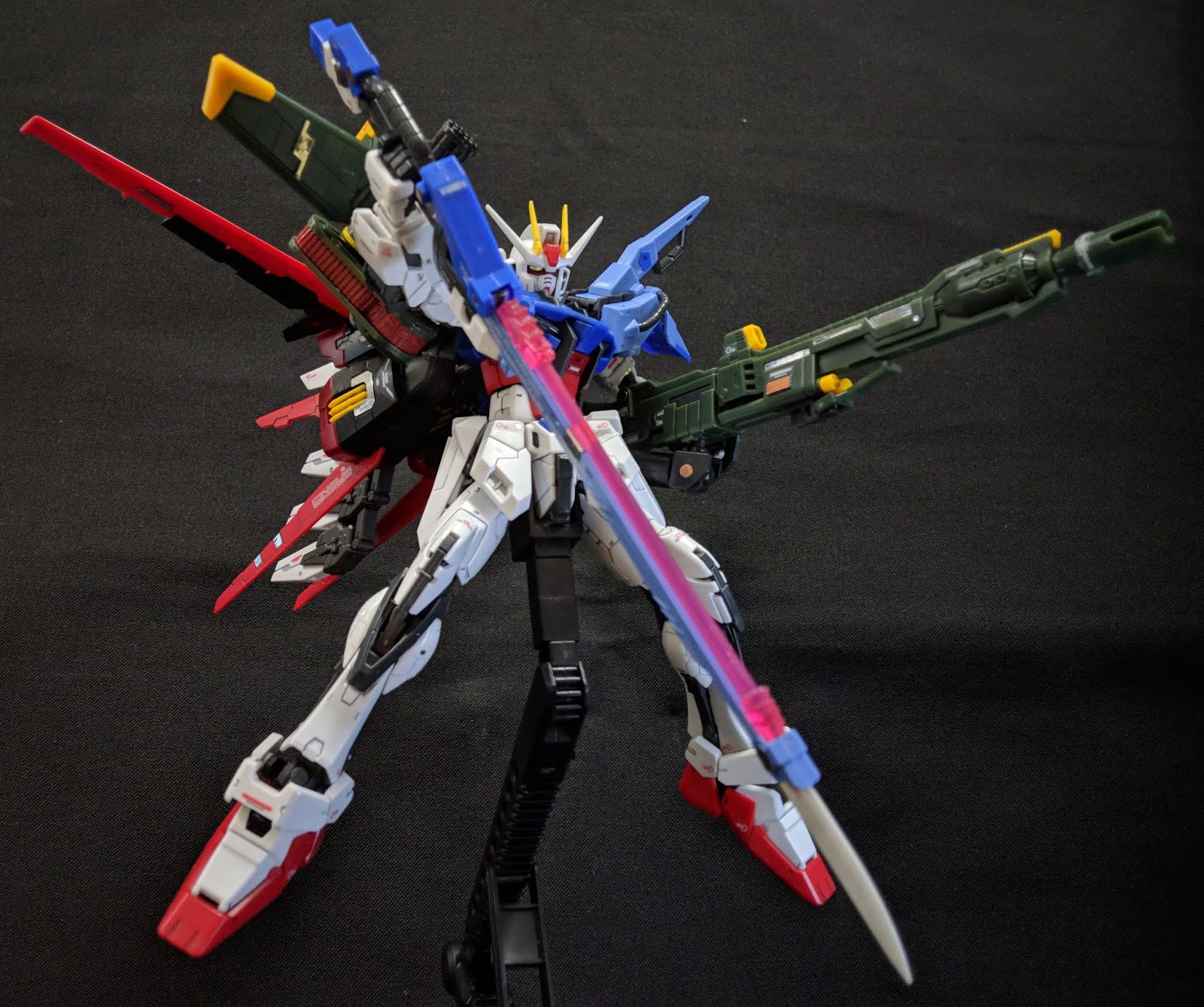 Sketsa Langit: Gunpla #55 - P-Bandai RG Perfect Strike Gundam Review