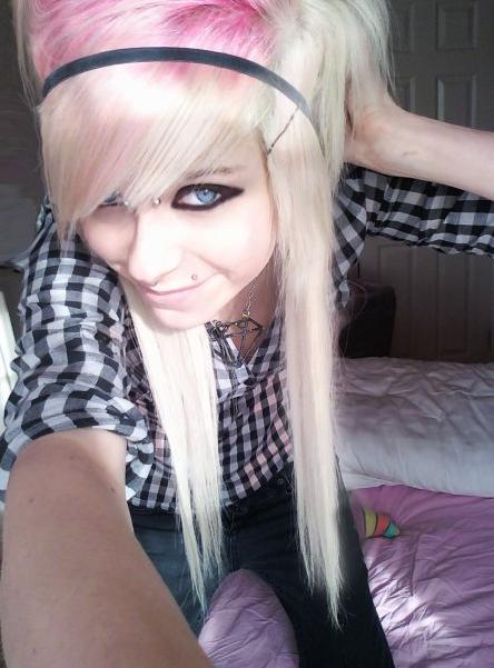 Hey, Layla !: Scene Kids - Um pouco sobre o estilo e como ser um Scene