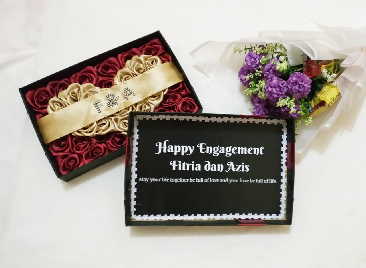 Bunga Wisuda Tangerang I Bunga Box FF30 - Jual bunga handmade