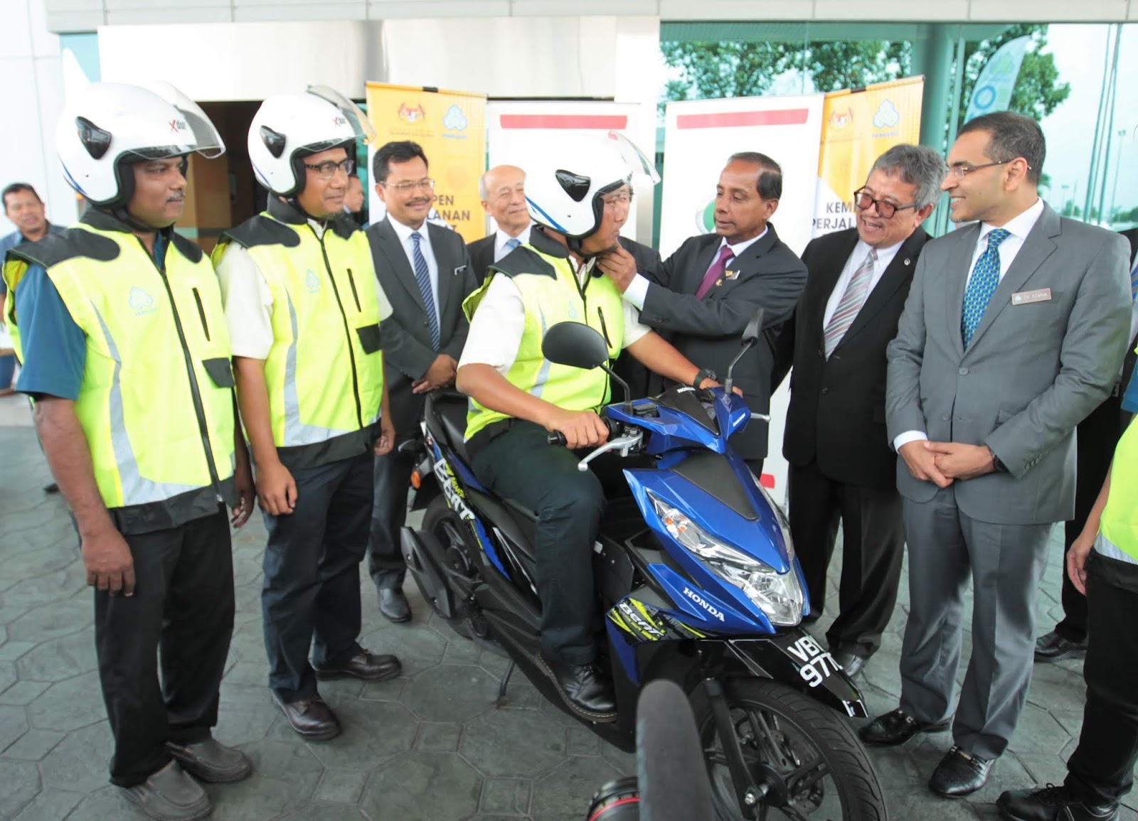Motoring-Malaysia: Perodua Hosts PERKESO's National 'Safe Driving to ...