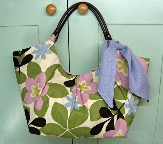 City Tote Bag Tutorial and Pattern ~ DIY Tutorial Ideas!