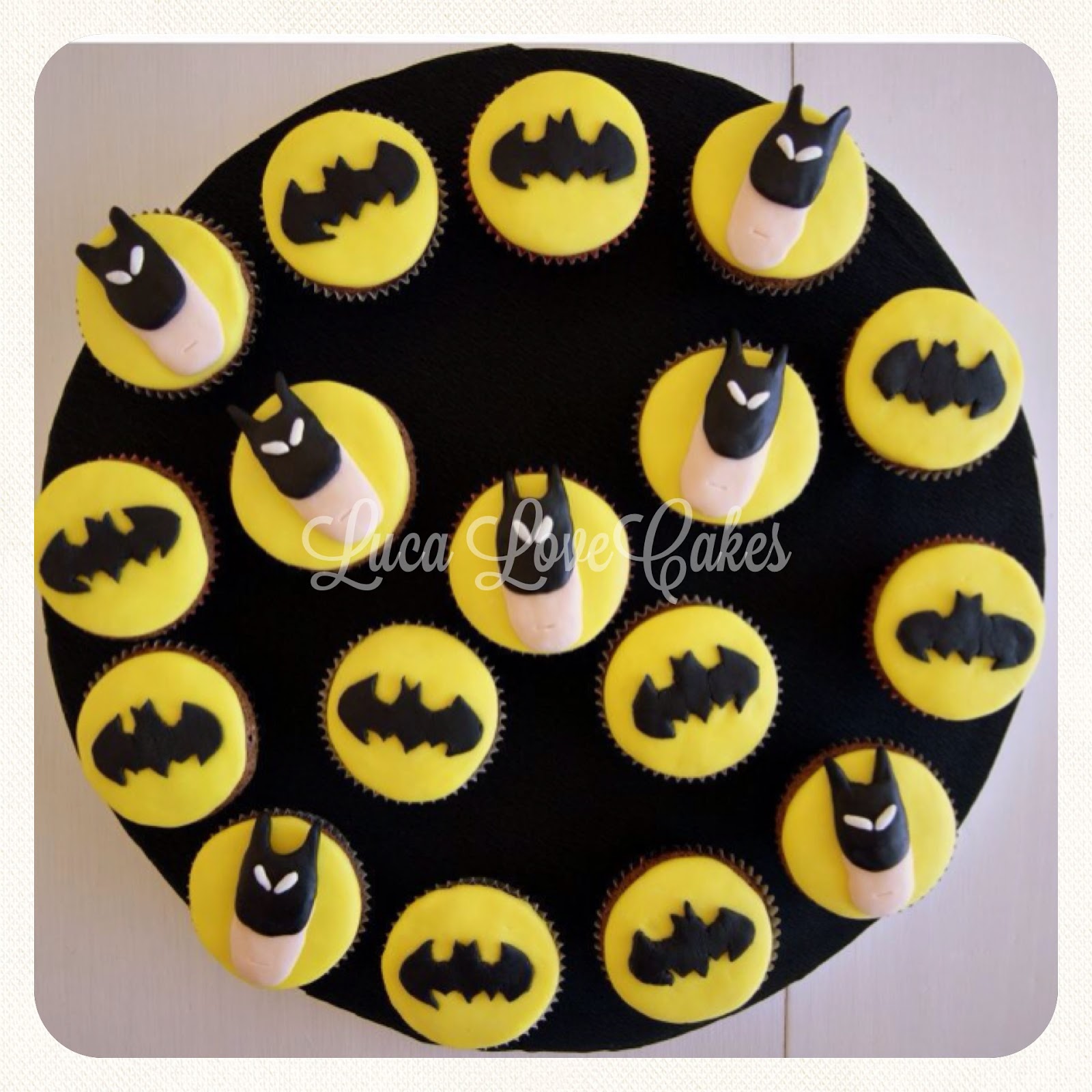 Luca LoveCakes: Festa do Batman =)