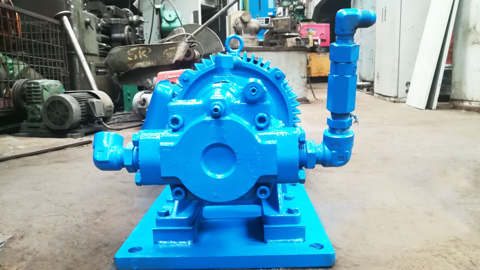 Products: Hitachi Hydraulic Pump 15hp 11kw 15 horsepower from Japan