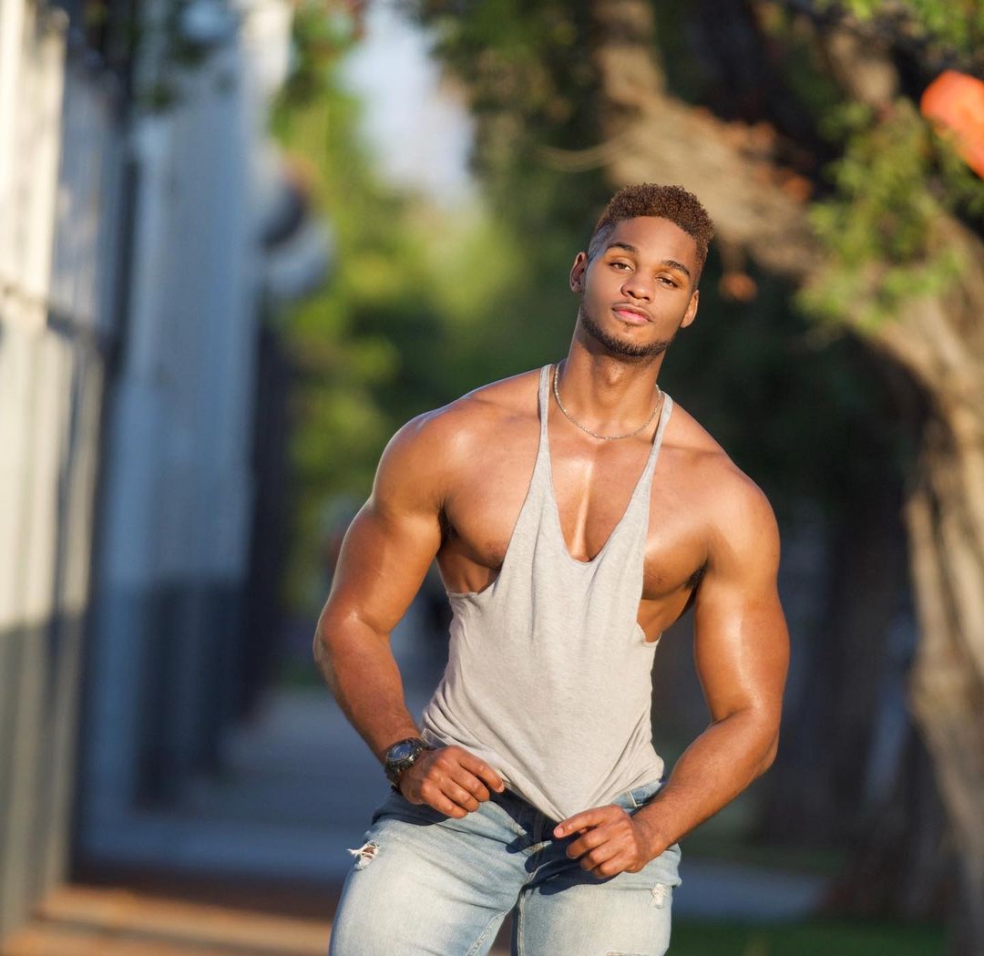 Instagram Pictures: Meet Houston Scott Fitness Model Bodybuilder, Bio ...