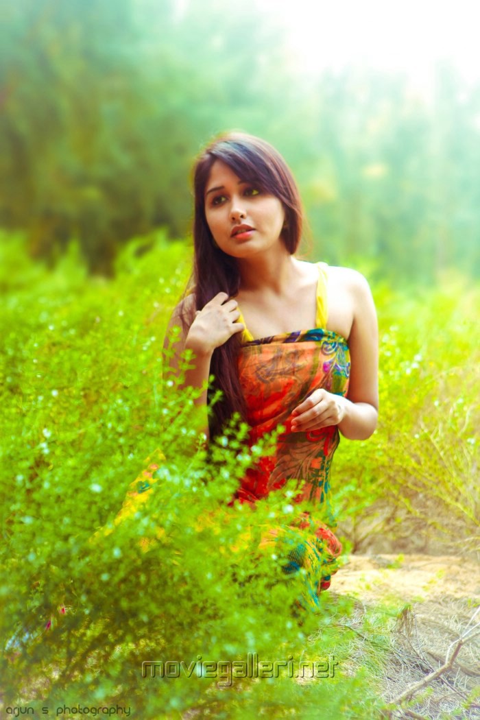 Tamil Actress Haritha Hot Photoshoot Stills- Arjun S Photography 2013 ...