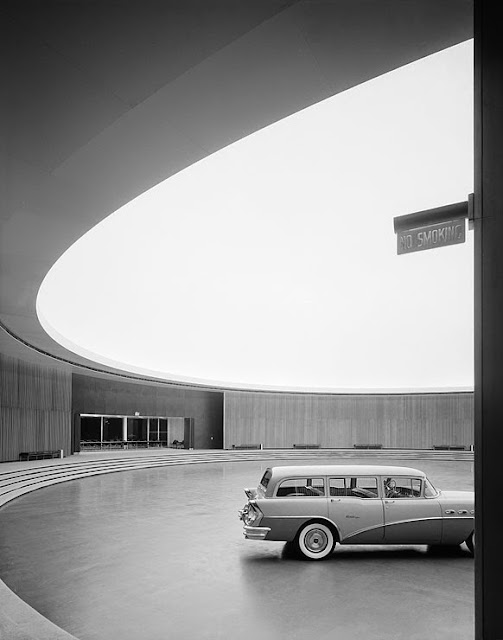 General Motors Technical Center in Michigan | Eero Saarinen | 1955
