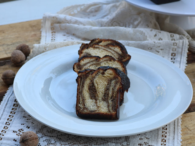 Pansy 's recipes - Retetele Panselutei: Cozonac insiropat