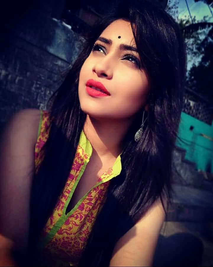 Jasmine Roy Best Photos