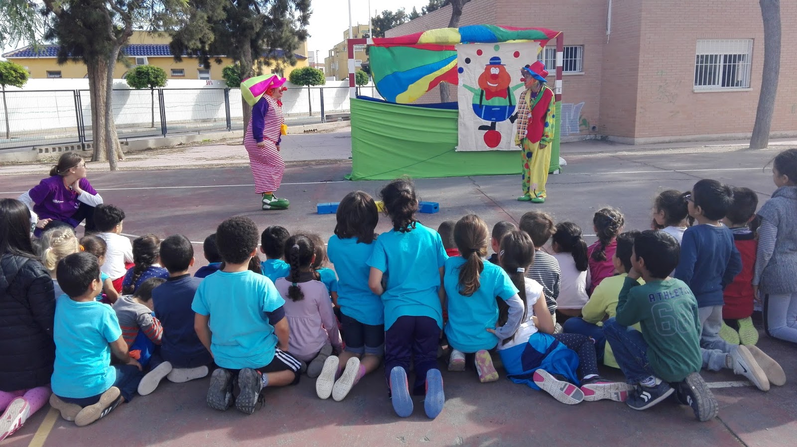 DIVERCLASE: Un dia de circo