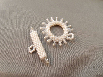 Reader Question : How to Make a Toggle Clasp? / The Beading Gem