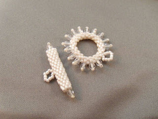 Reader Question : How to Make a Toggle Clasp? / The Beading Gem