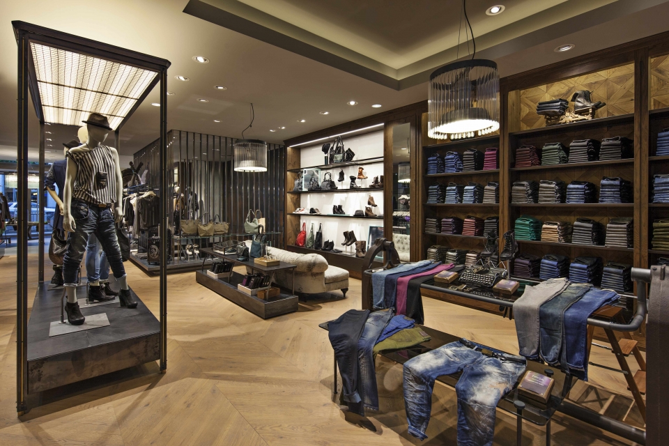 Scrambled Fashion: Diesel opens Flagship Store in Frankfurt