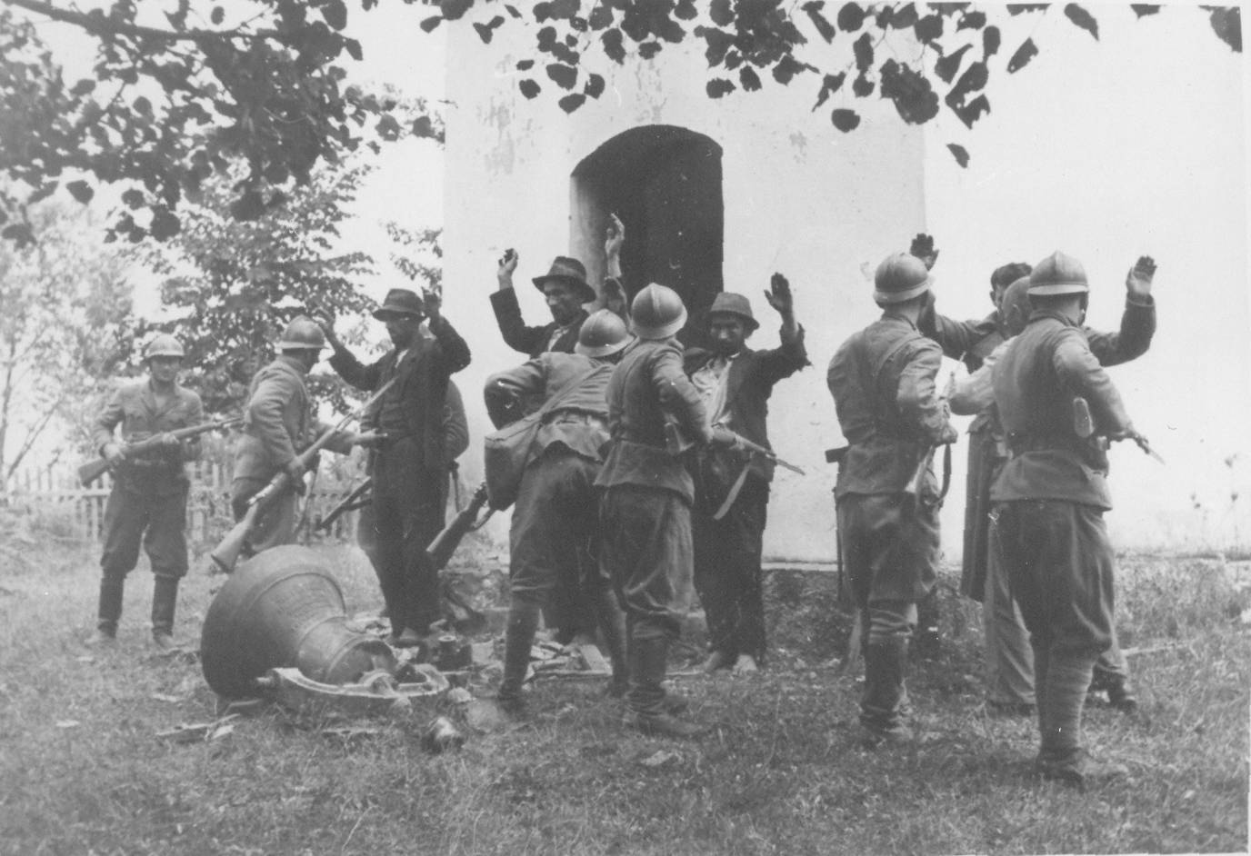 Ratni zločin u selu Lipe 1944-te godine