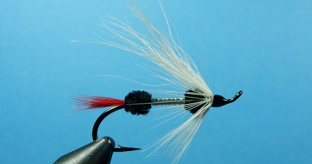 Flytying: New and Old: Poodle Dog