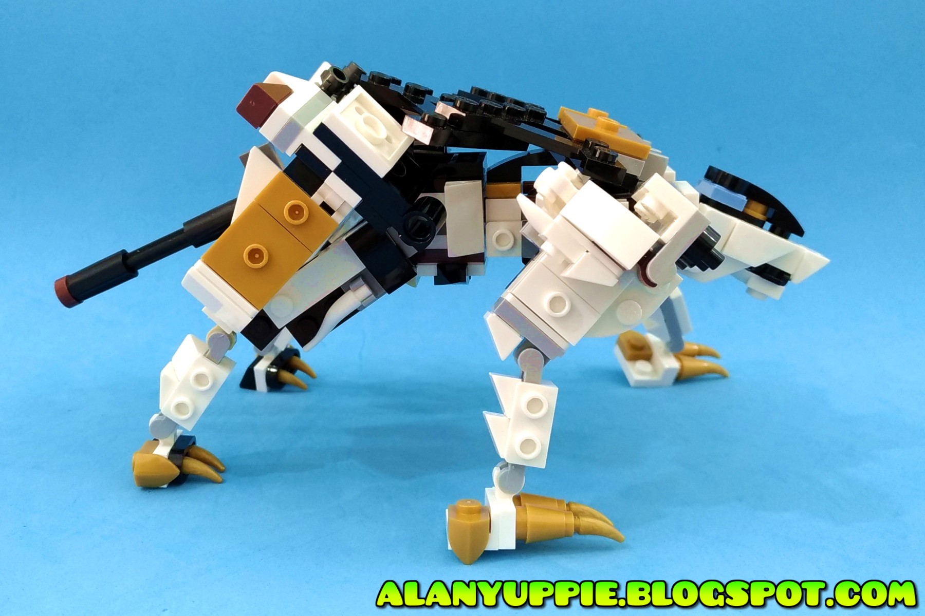 Alanyuppie's LEGO Transformers: Video Tutorial: Transformer White Lion ...