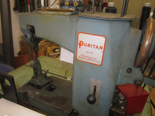 COSAS UTILES: PURITAN sewing machine maquinas de coser