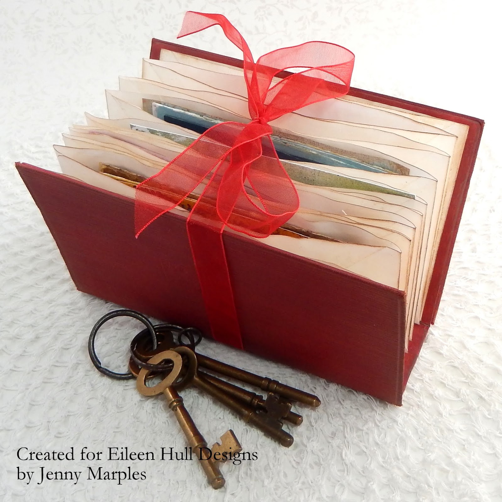 Pushing The Right Buttons: Handy Scrapholder for Eileen Hull Designs