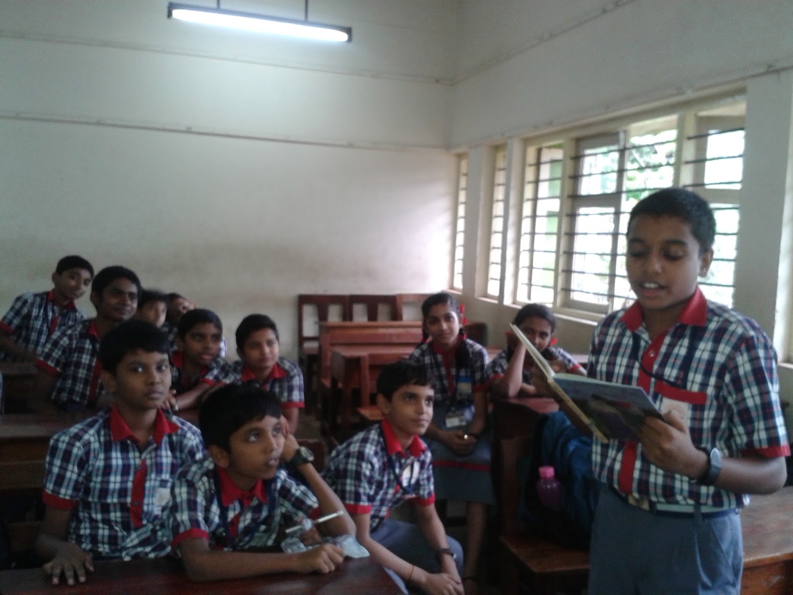 KV KANNUR LIBRARY: GALLERY