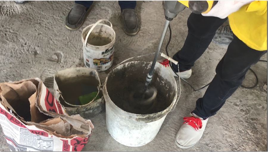 BUILDER'S JOURNAL: TILE INSTALLATION: NOTCHED TROWEL COMB TECHNIQUE