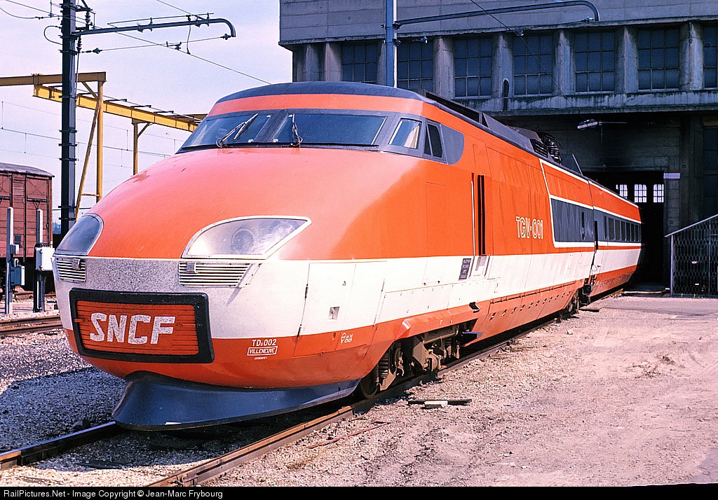 French Stamp Engravers!: France 1974 - TGV Turbo train