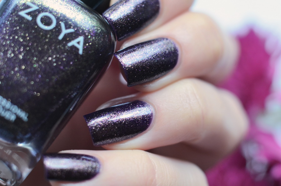 Rysichka: Zoya Sansa