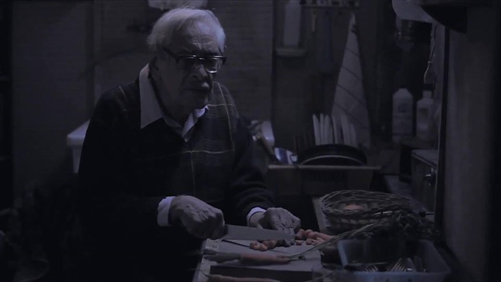 قصة 28 عامًا قضاها جميل راتب في باريس: ذهب من أجل السياسة فعمل «شيالاً ...