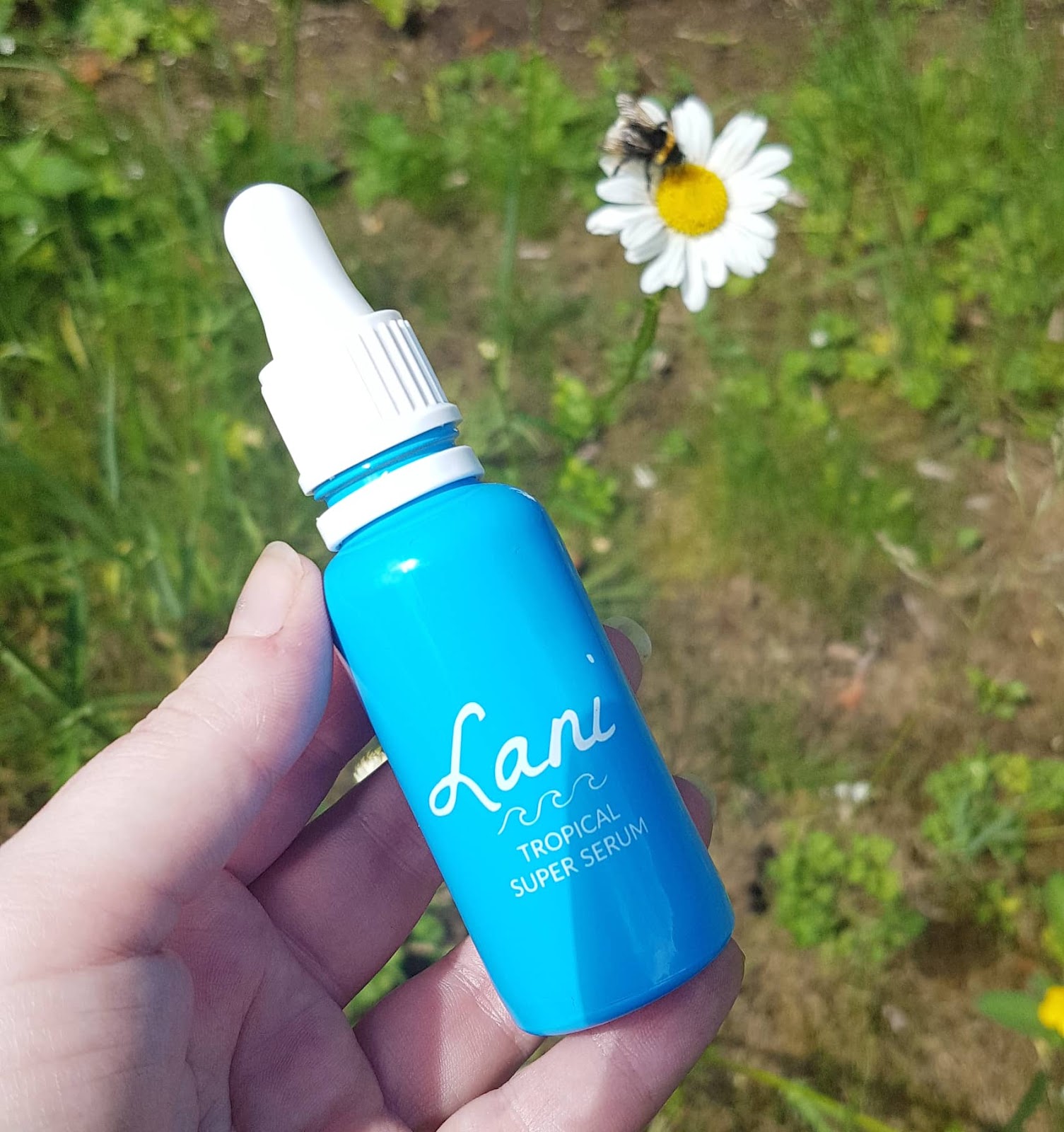 Tropical Vibes - Lani Beauty Review - The ecoLogical