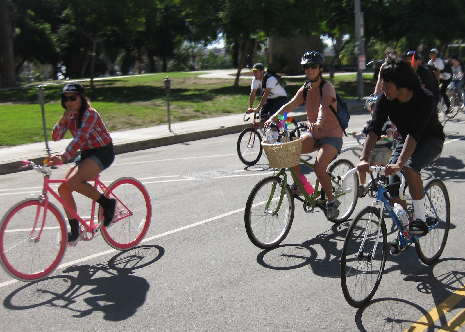 BicycleFriends.com: The Bottom Line: Bike-friendly LB attracts cycling ...