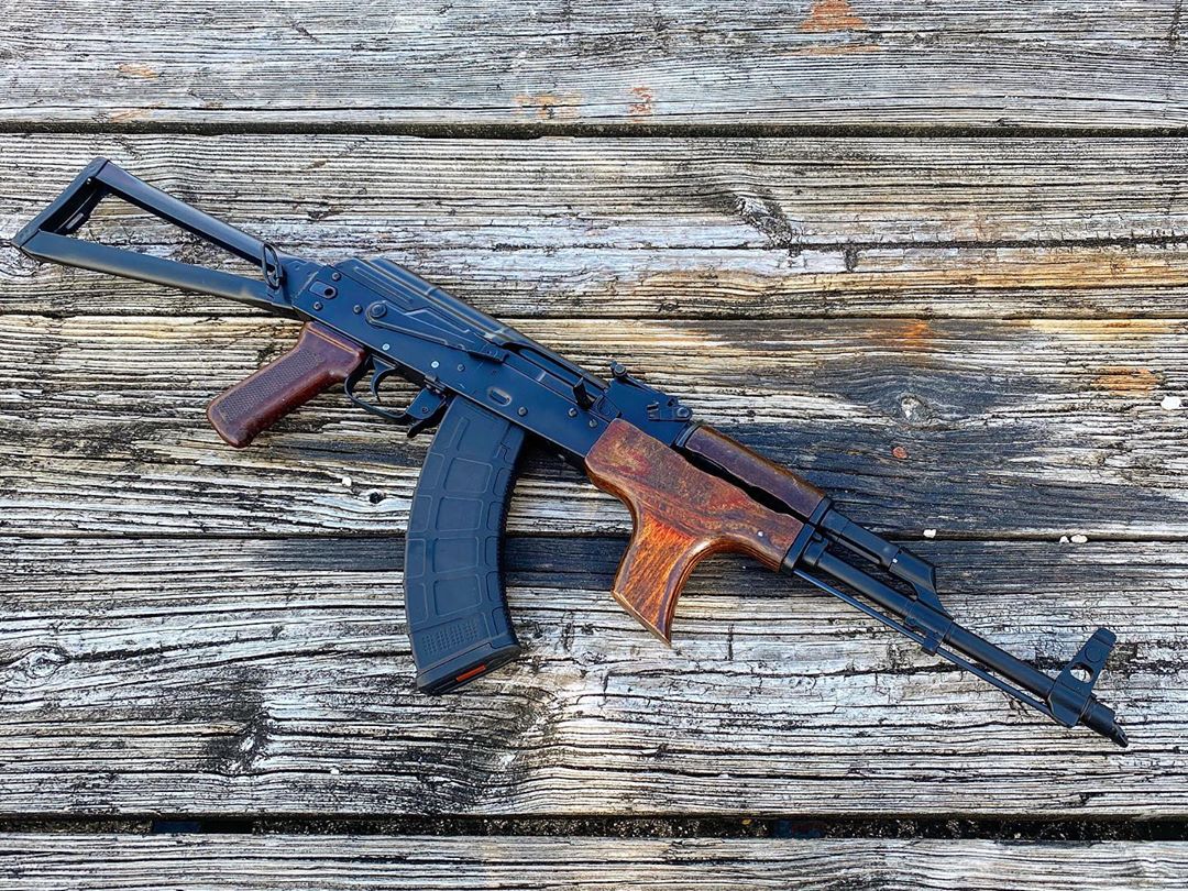Akm