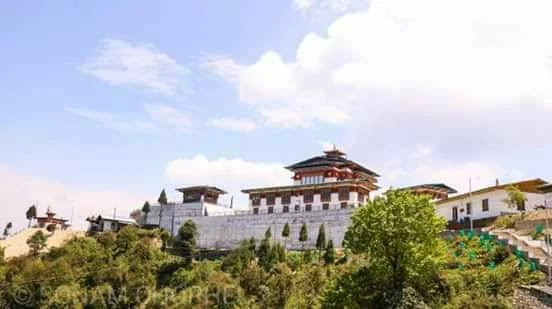 The Brief History of Yong-la Gonpa of Pema Gatshel