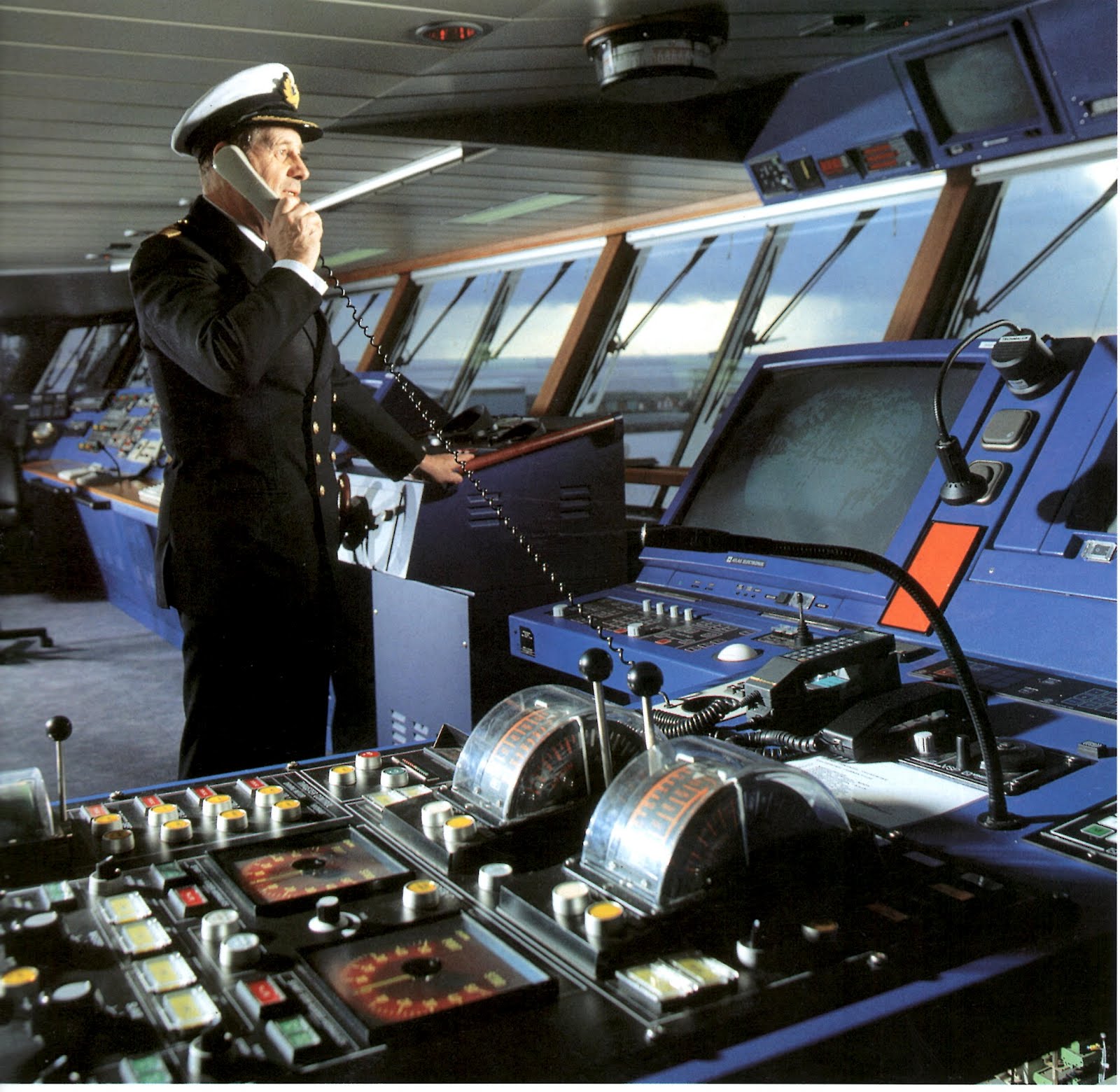 ORIANA of 1995: Interview with Ian Gibb, ORIANA's first Master