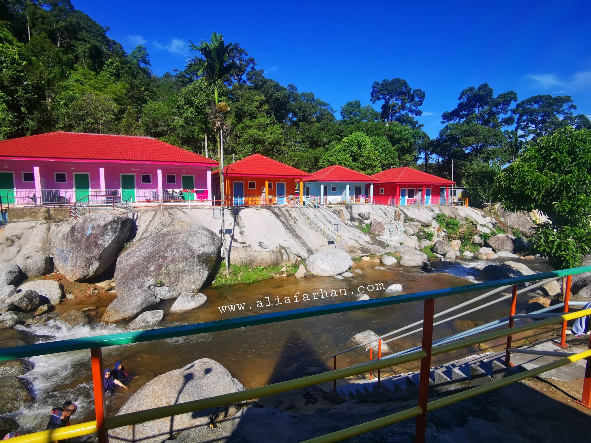 Cottage Menarik di Chalet Latip Di Ayer Hitam, Batu Kurau | ALIA FARHAN