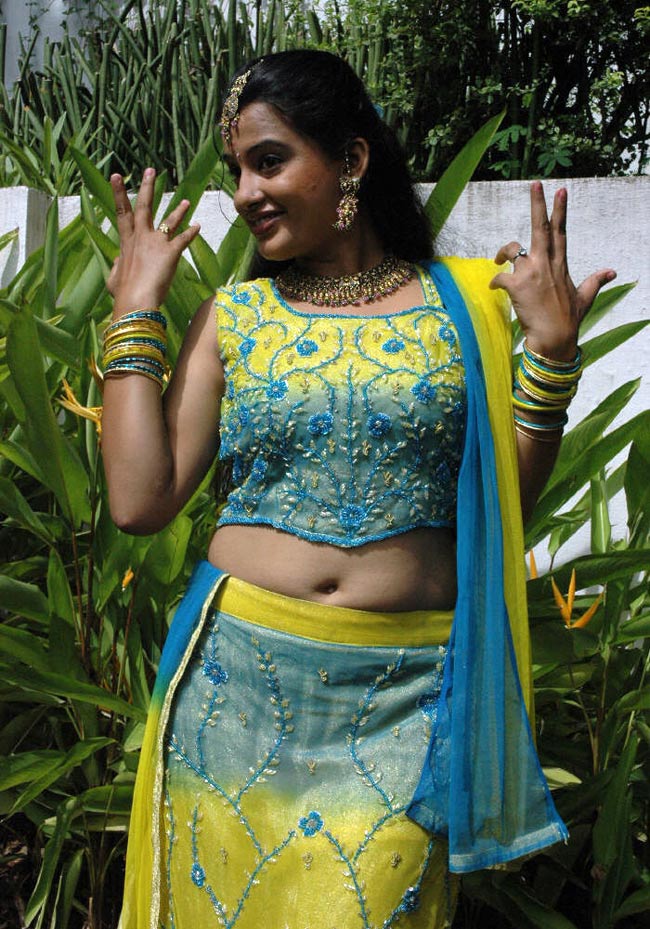 Indian Movie Updatesteluguhinditamil Movie Hot And Spicy Gallerieswallpaperscinema Videos
