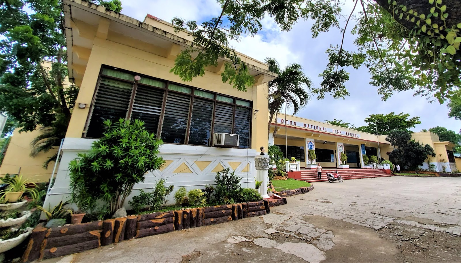 mybeautifulILOILO: OTON: A Historical Town to Match