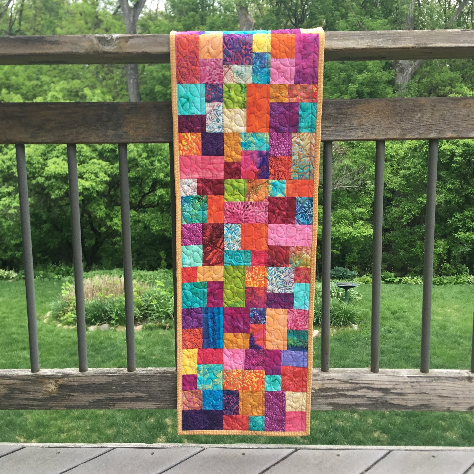 Grace and Peace Quilting: Mini 🝚 Brick 🝚 Road Table Runner