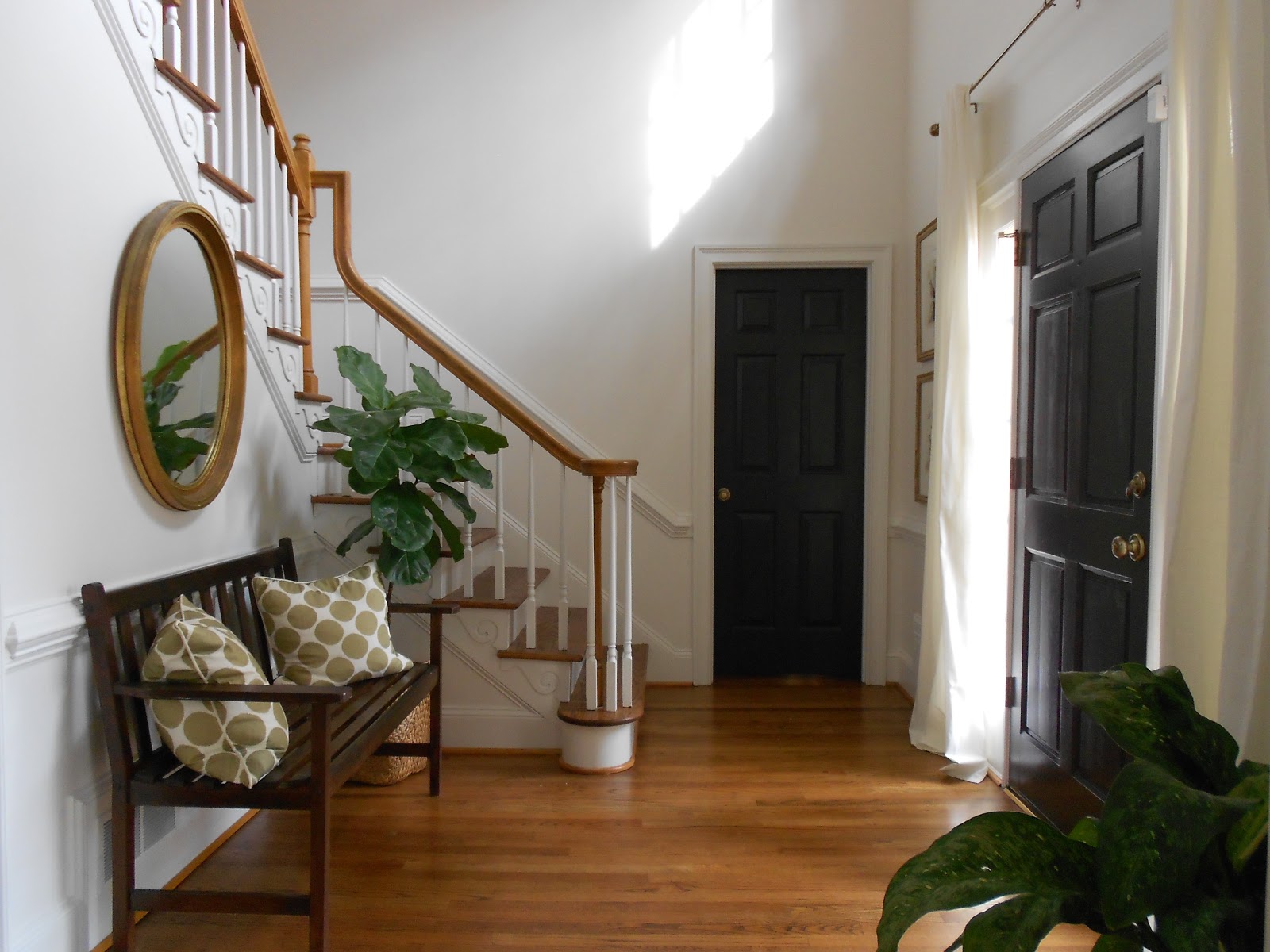 OAK HOUSE DESIGN CO.: Renovations at The Oak House-The Foyer