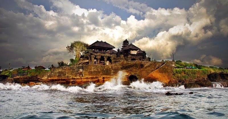 Sang Hyang Tri Purusa