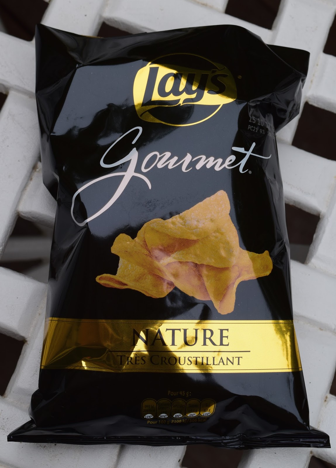 Cheeseburger Crisps & Other Stories: Lay's Gourmet Nature Très Croustillant