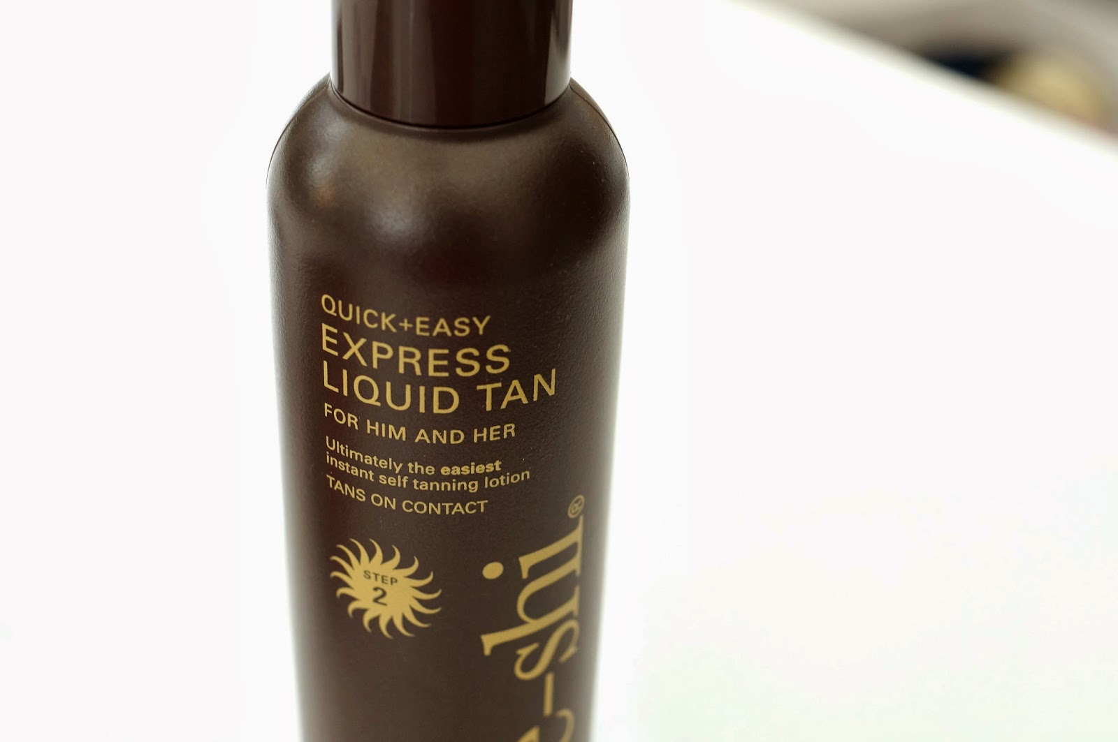 Emtalks: He-shi Express Liquid Tan Review: Easy Fake Tanning Tips