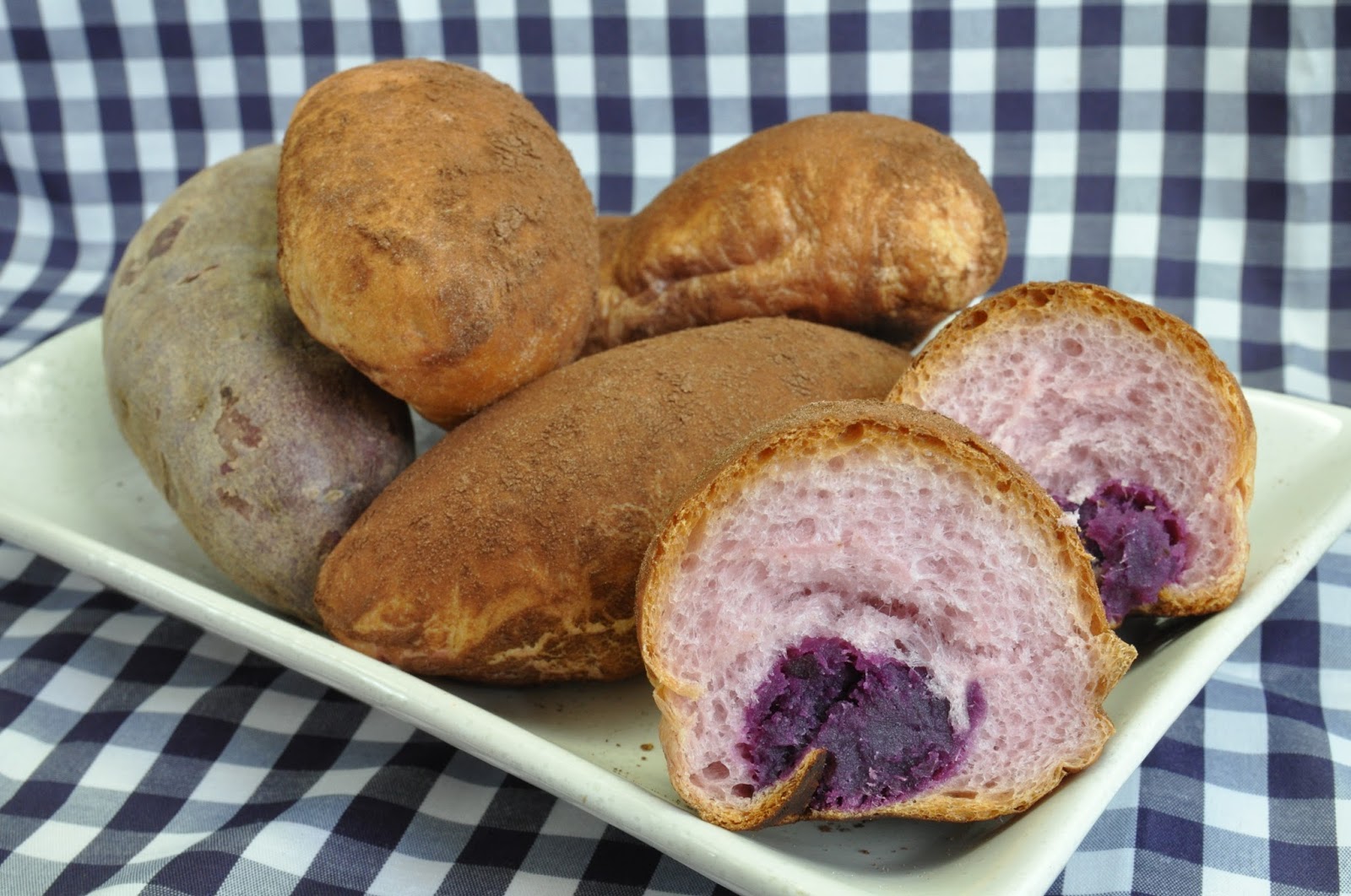 Veronica's Kitchen: Purple Sweet Potato Buns- 紫色番薯小面包