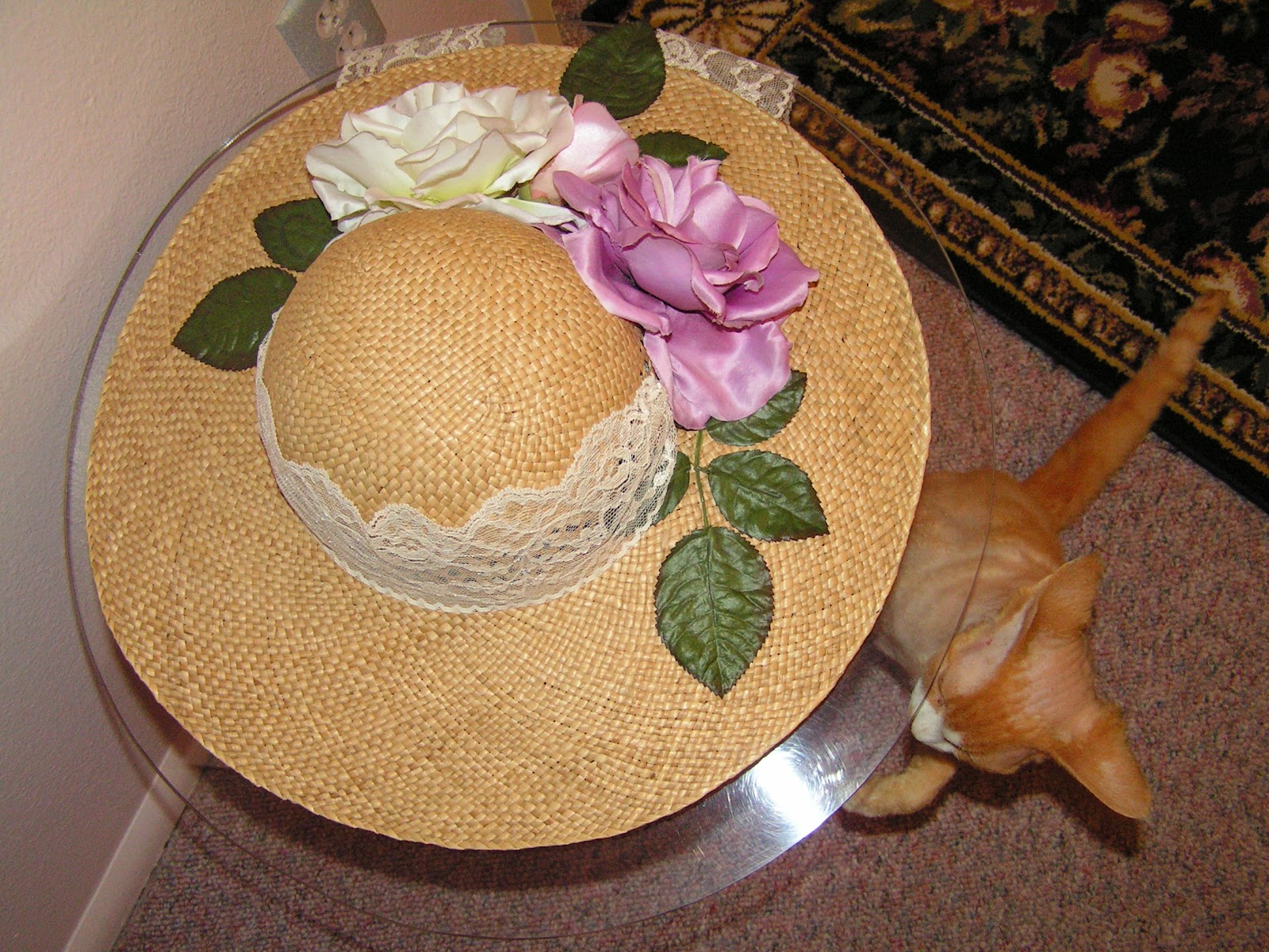 Misses Peach's Meowz: NATIONAL STRAW HAT DAY!!!