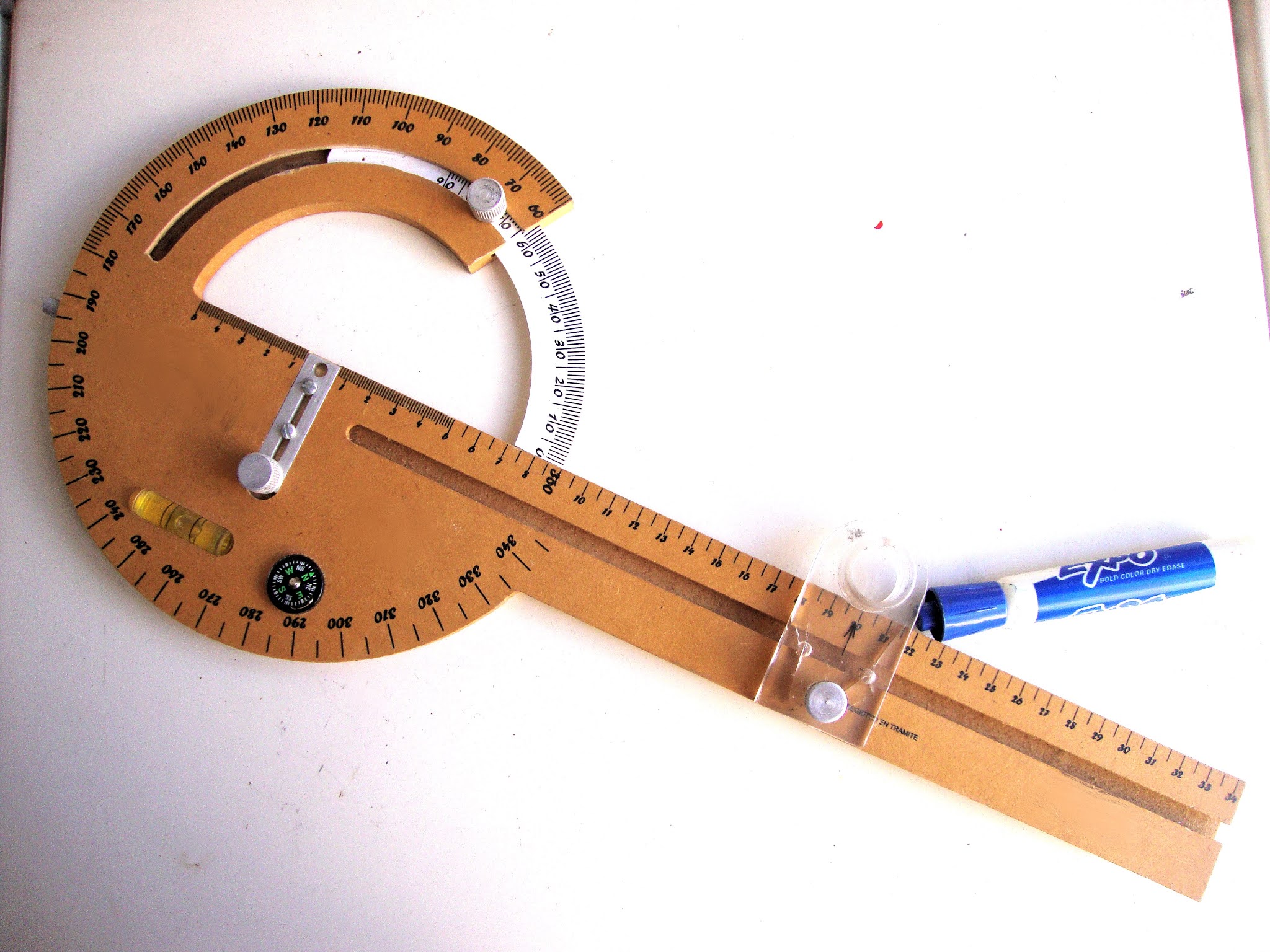 COMPÁS PLANO: ¿QUE ES EL COMPÁS PLANO?